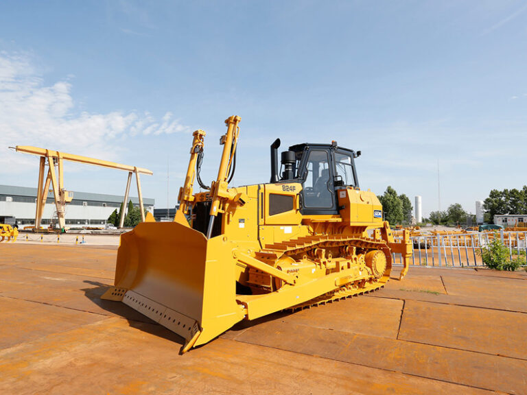 SEM824F bulldozer on sale best price and famous brand